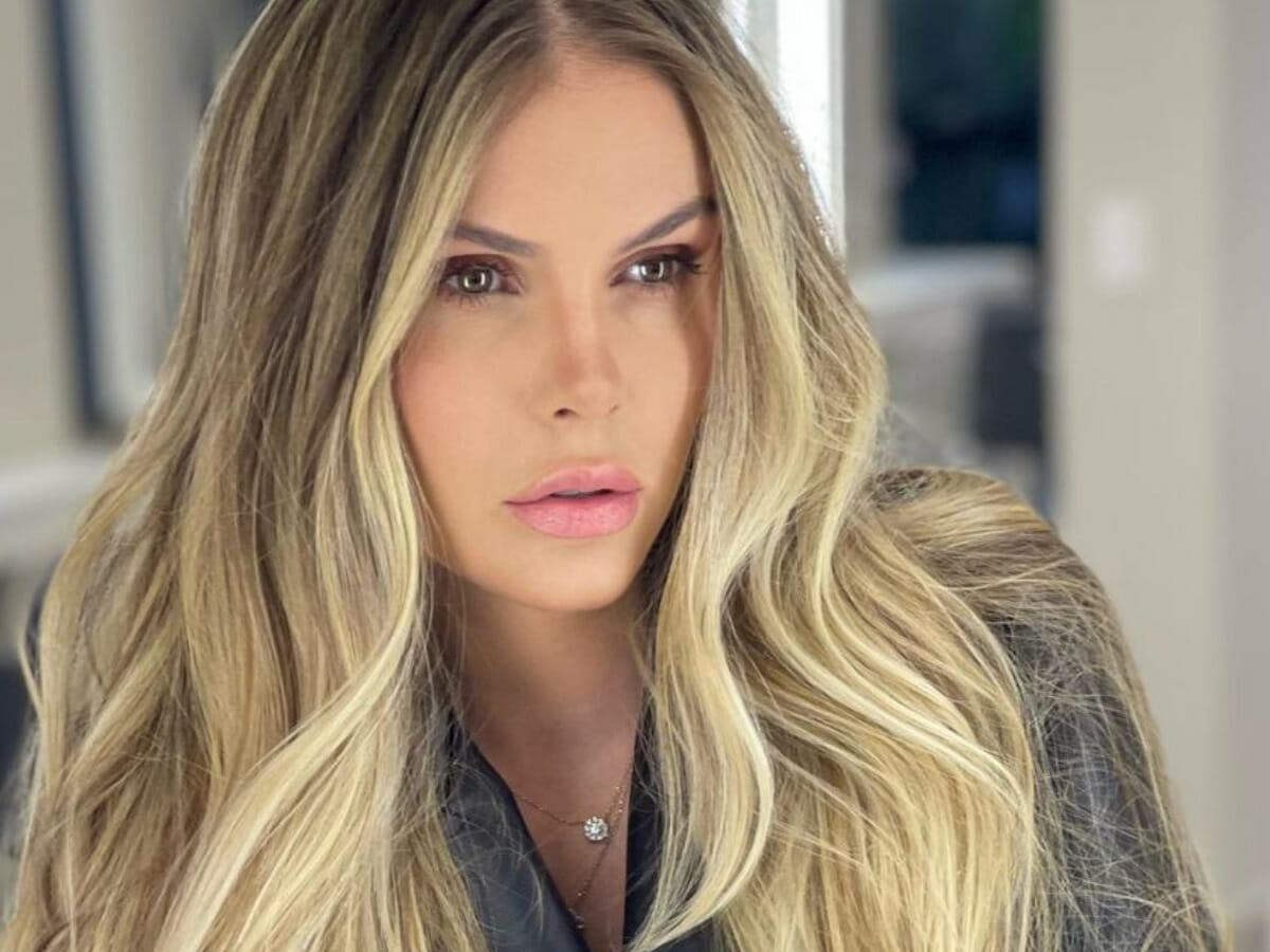 Sem rodeios, Bárbara Evans revela data de seu casamento no religioso Sem rodeios, Bárbara Evans revela data de seu casamento no religioso